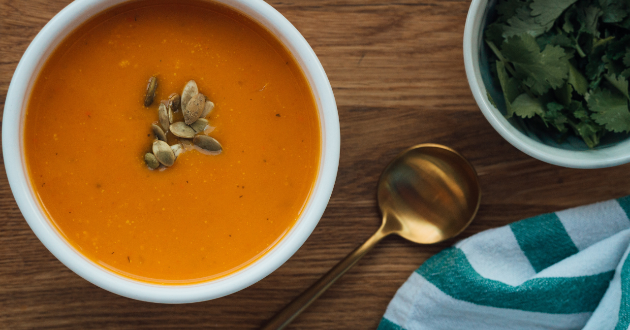 5 recettes de soupe détox pour bien commencer l'année - Marie Claire ...