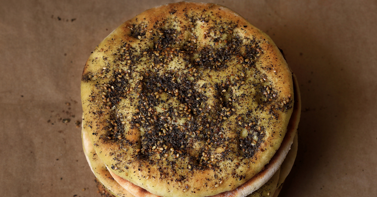 Masterclass: zo maak je man'ouché, Libanees brood met za'atar - Marie ...